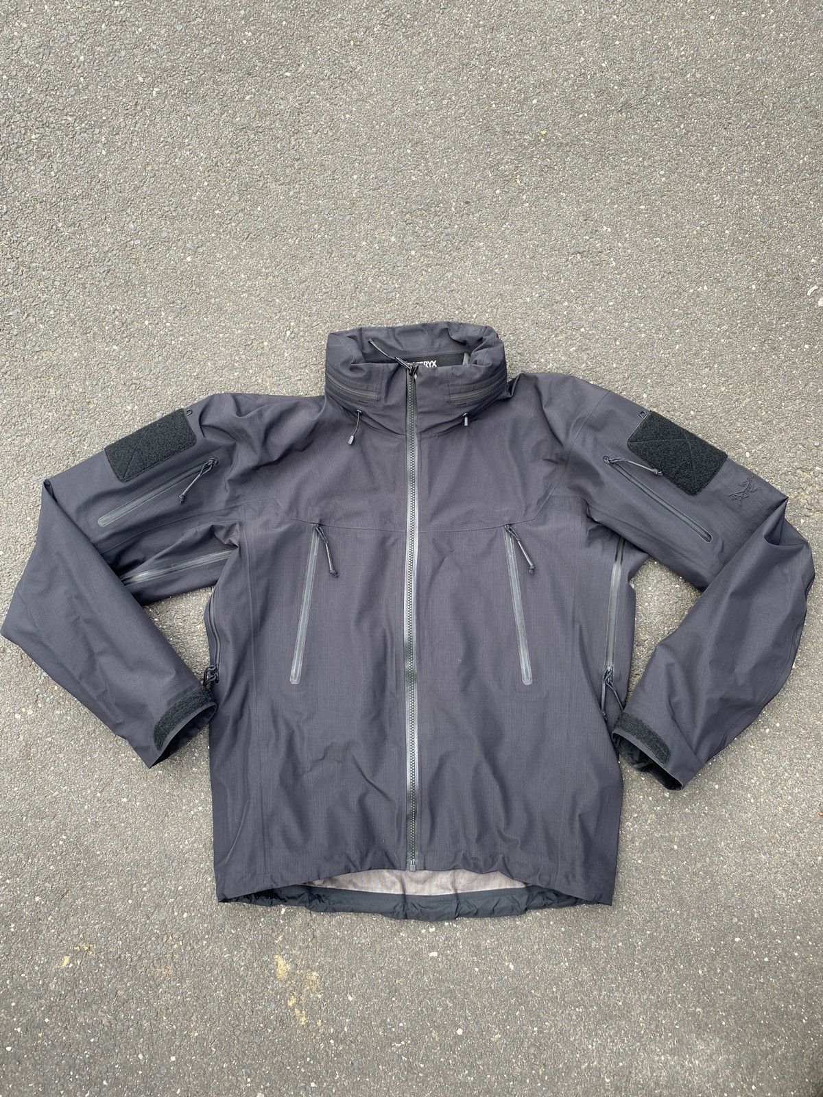 Arc'teryx Arc’teryx Leaf Alpha Gen 2 | Grailed
