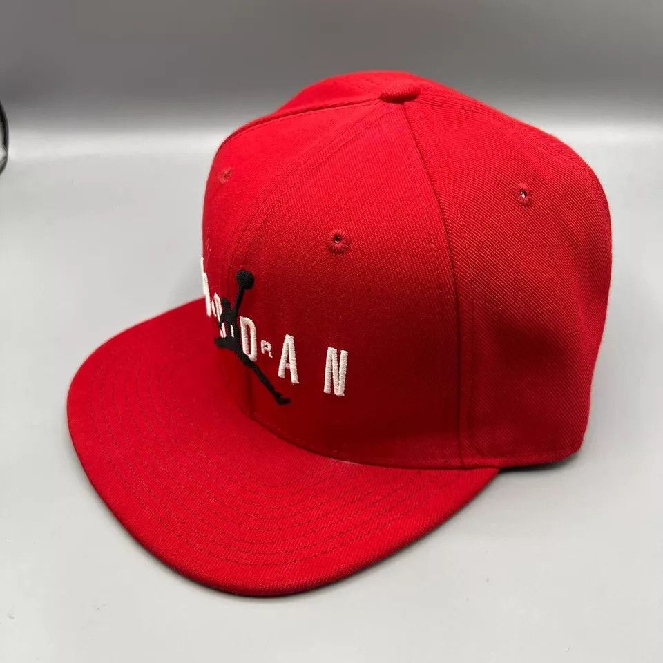 Jordan Brand Air Jordan Hat Men Red Embroidered Logo Snap Back Cap ...