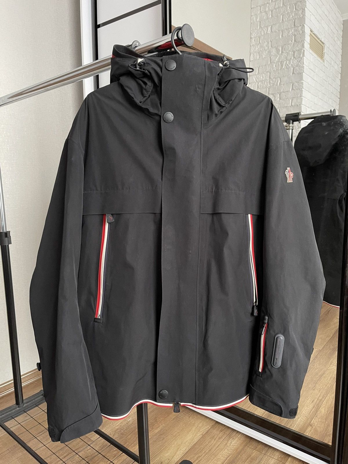 Moncler grenoble miller store