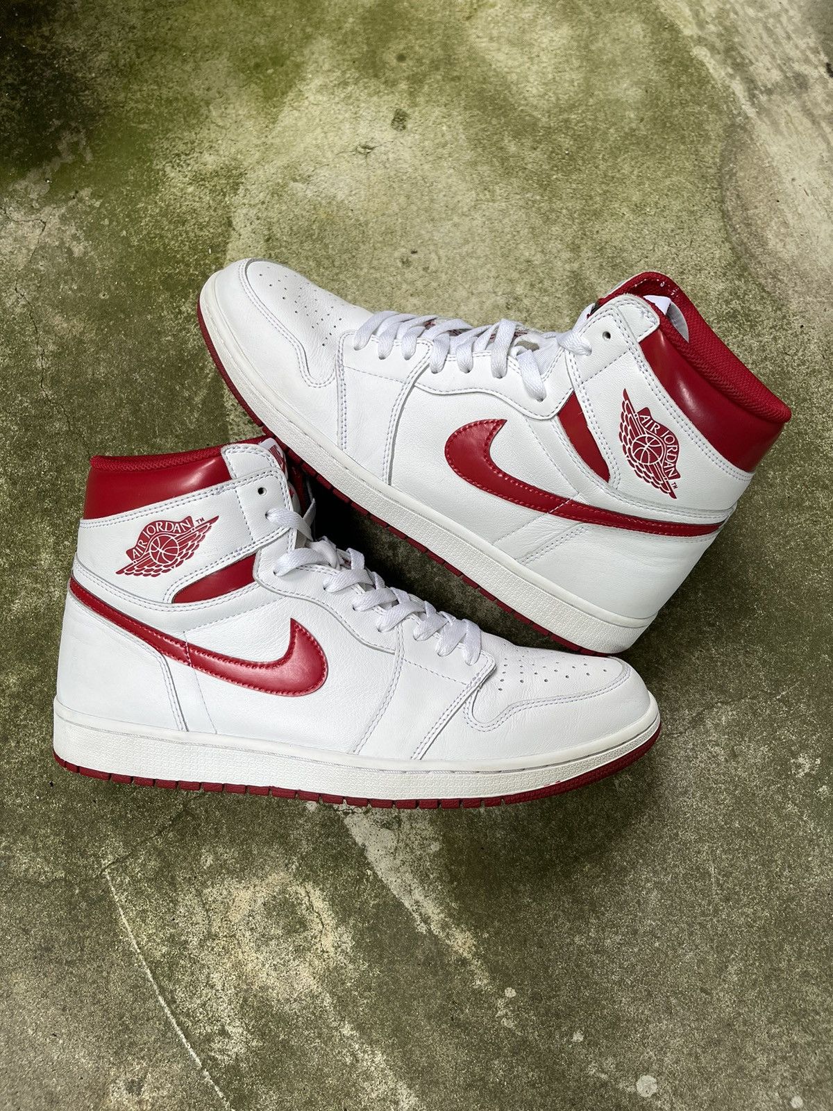 Nike Nike Air Jordan 1 Retro High Metallic Red 2017 | Grailed