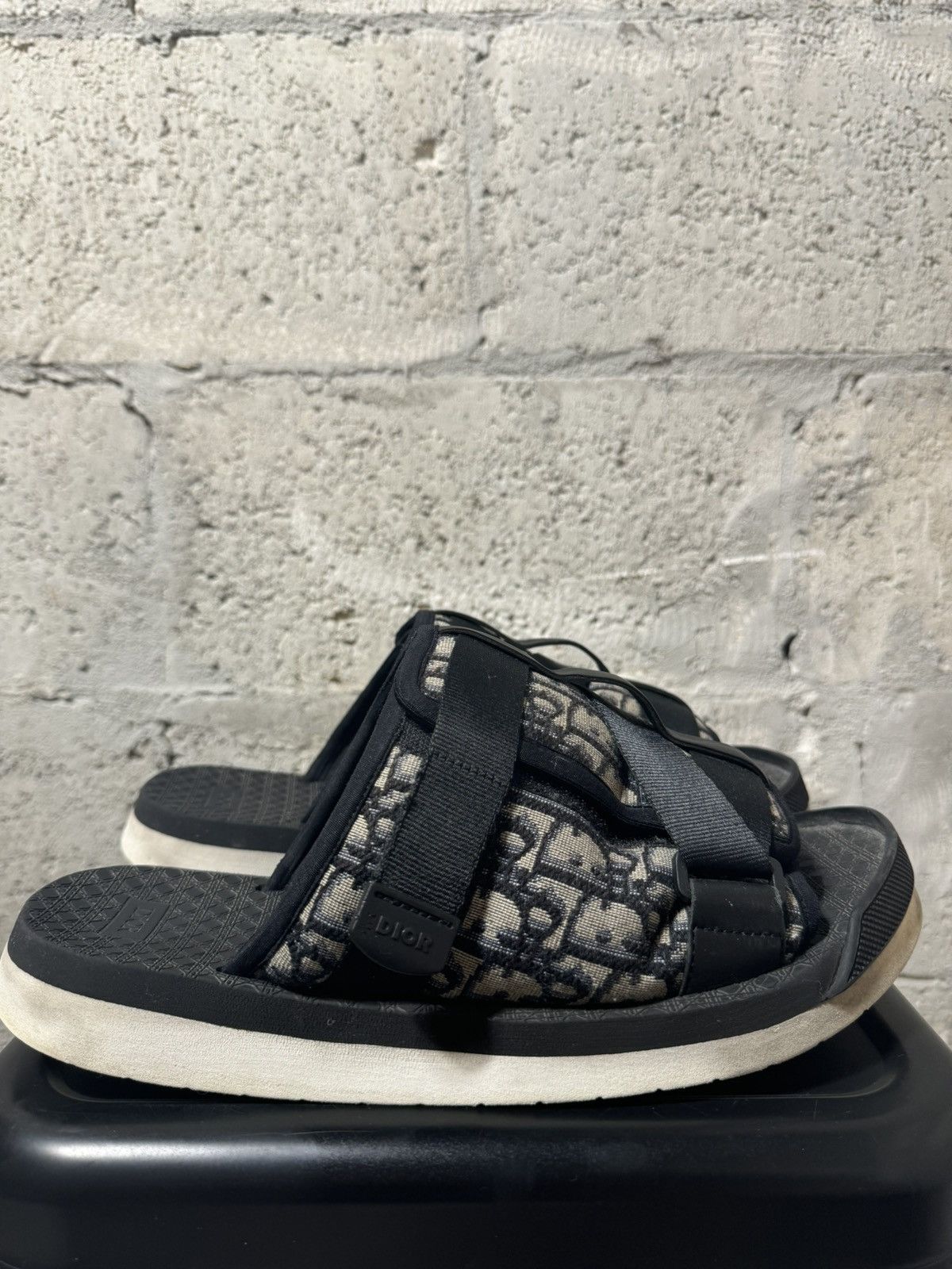 Dior DIOR Alpha Oblique Sandals | Grailed