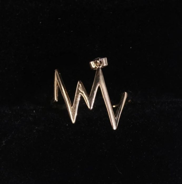 Other 14k Yellow Solid Gold Heartbeat Pulse Ring with Heart Stone | Grailed