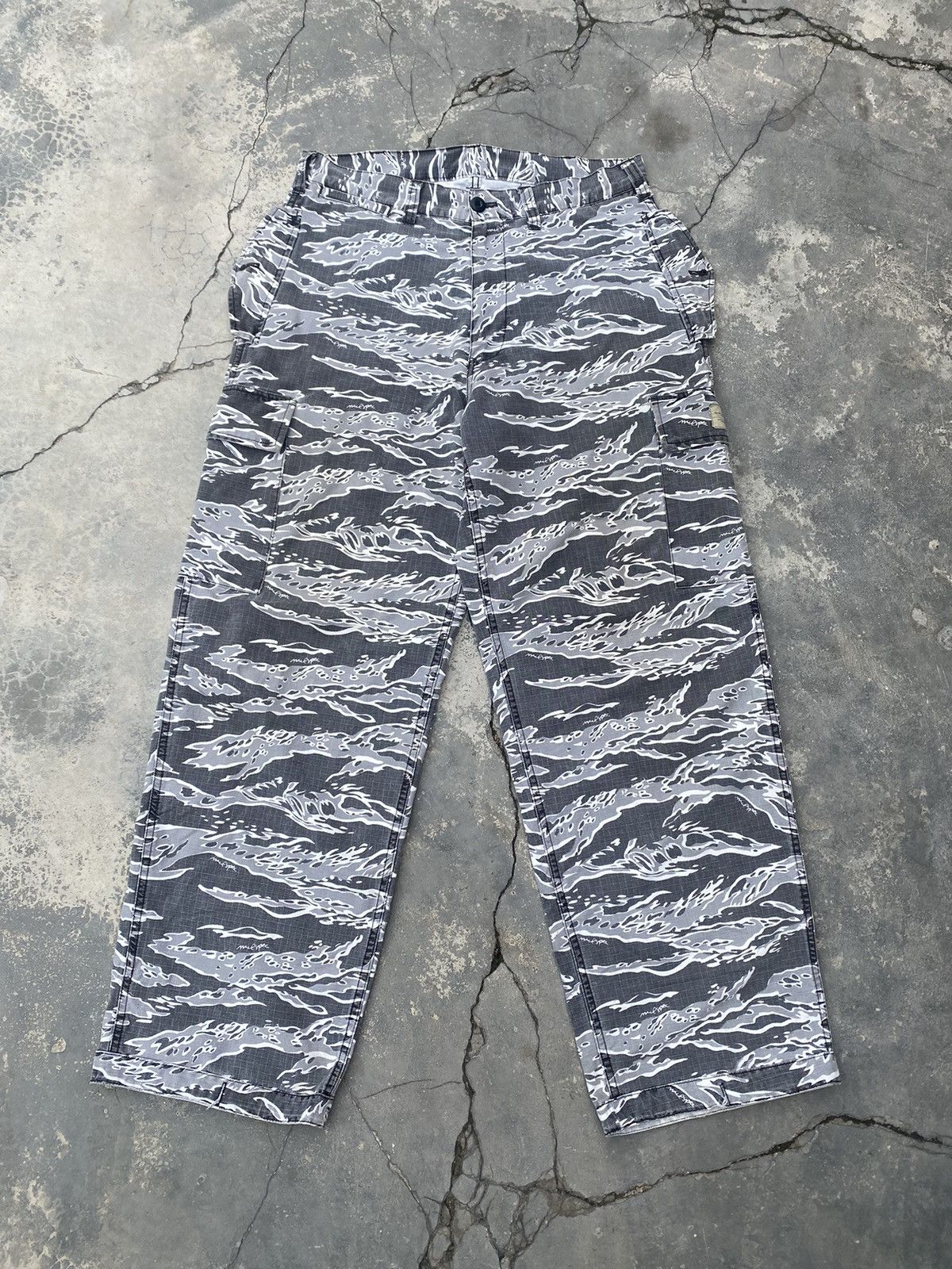 Wtaps WTAPS Tiger Camo Cargo Pants | Grailed
