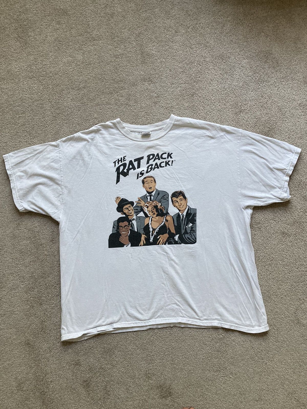 Gildan × Vintage Rat Pack Graphic T-Shirt | Grailed