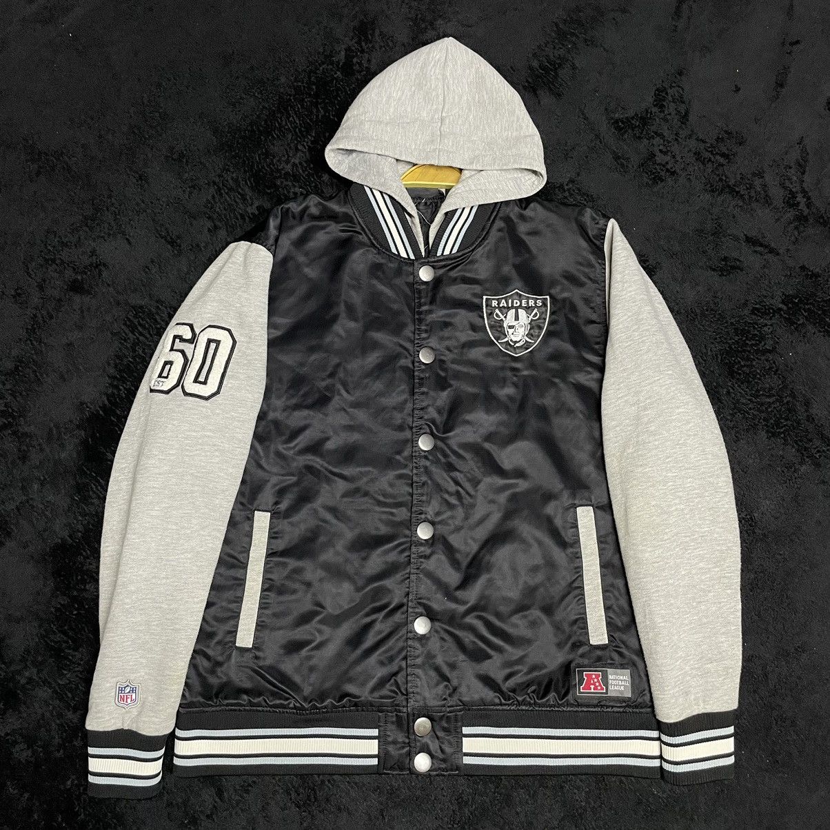 Oakland Raiders × Vintage Vintage NFL Team Apparel RAIDERS hooded ...