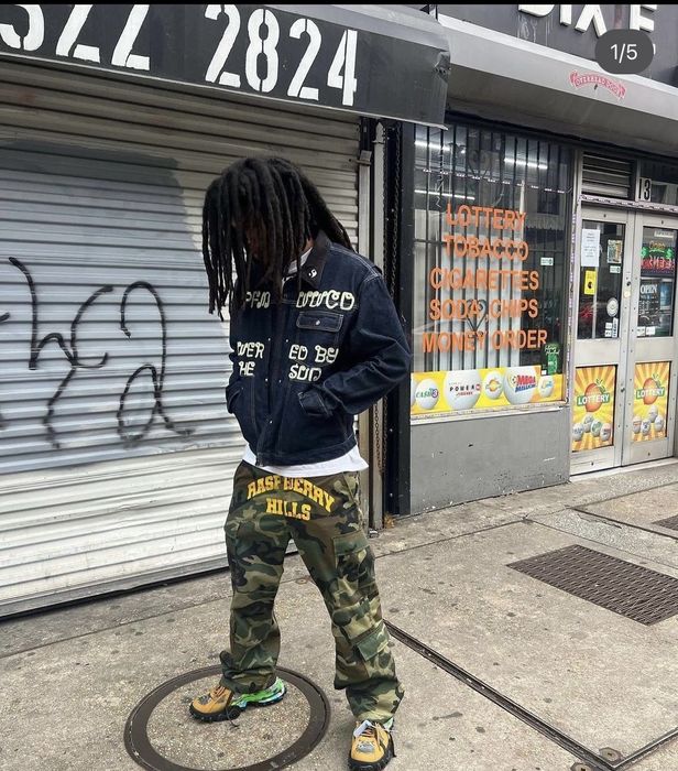 Vintage GV GALLERY raspberry hills camo pants | Grailed