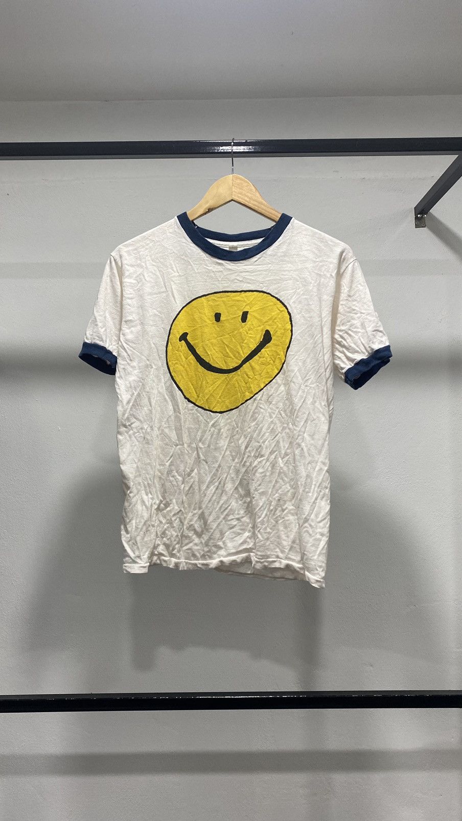 Vintage Vintage 80s smiley face ringer | Grailed