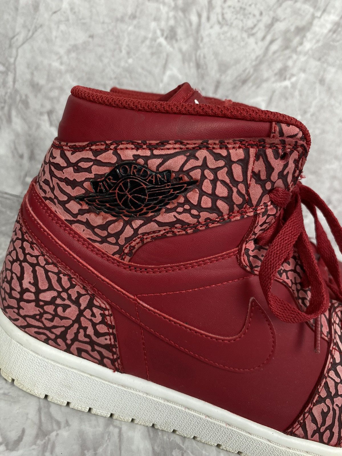 Jordan Brand × Nike Jordan 1 Retro Red Elephant Print | Grailed
