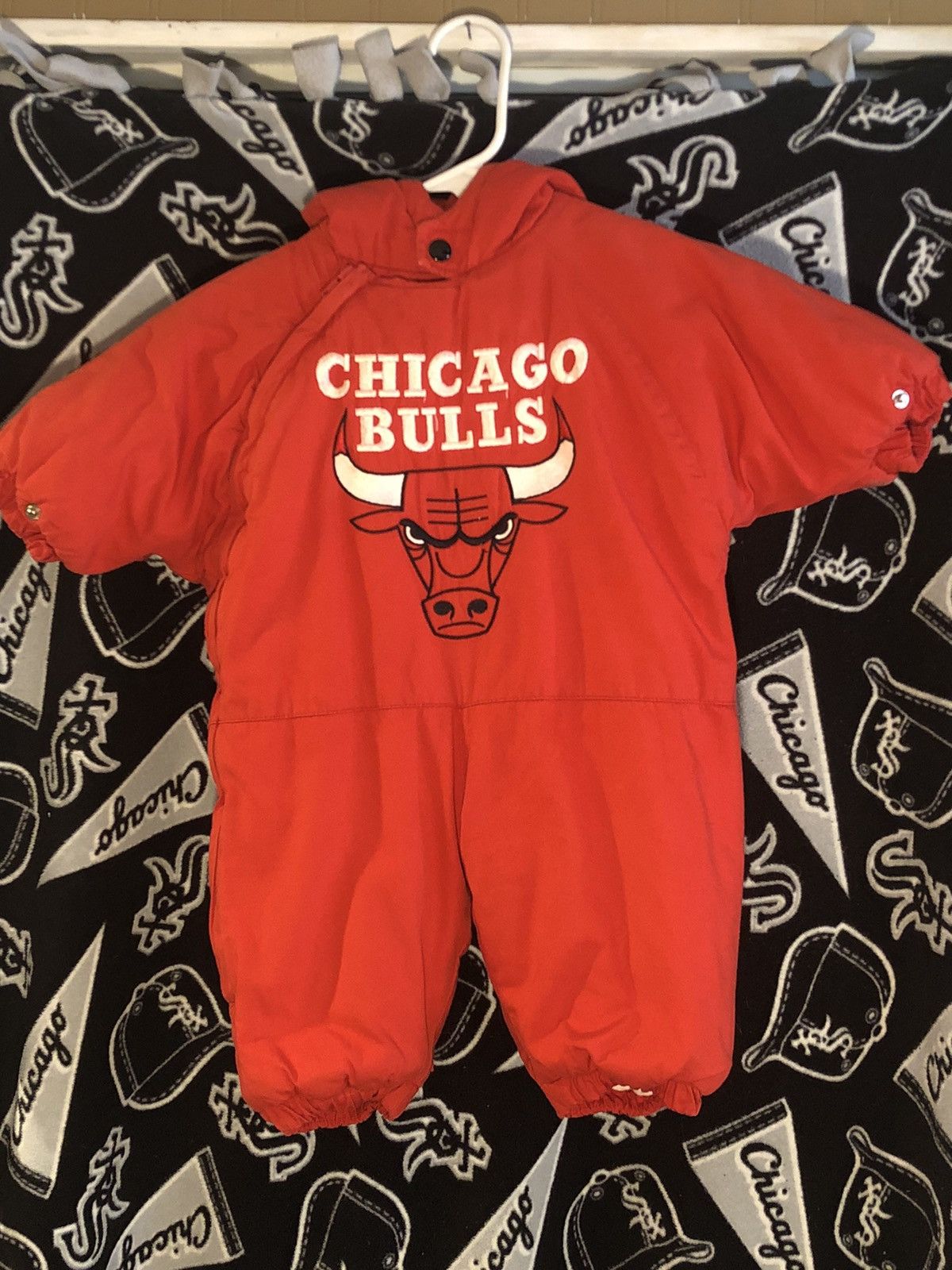 NBA Chicago Bulls Rare Vintage Hooded Winter Coat Newborn Onesie | Grailed