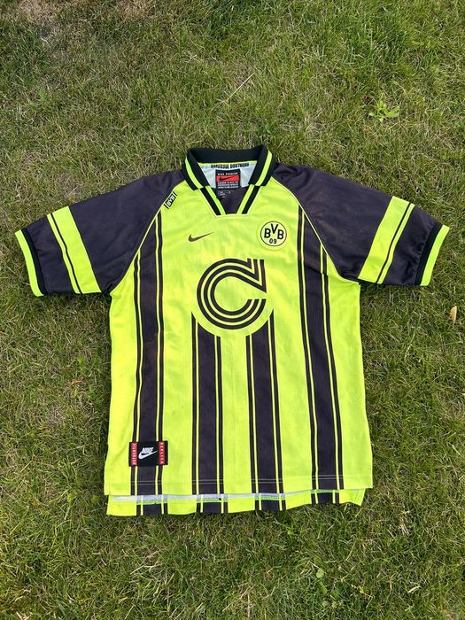 Nike BVB 96/97 UCL kit | Grailed