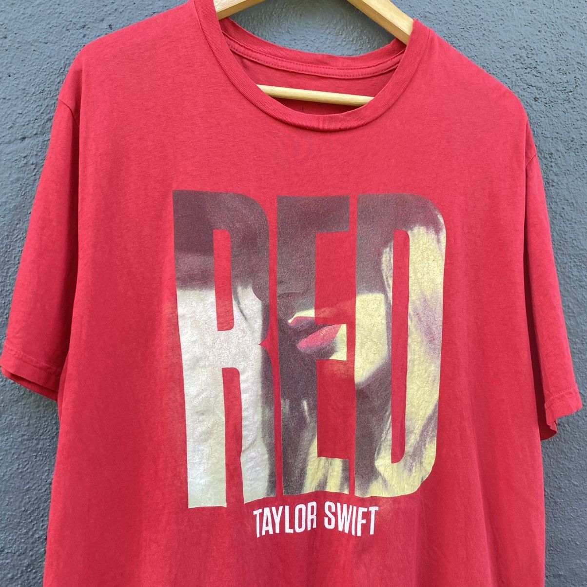 Vintage Faded Taylor Swift Red Merchandise Tee | Grailed