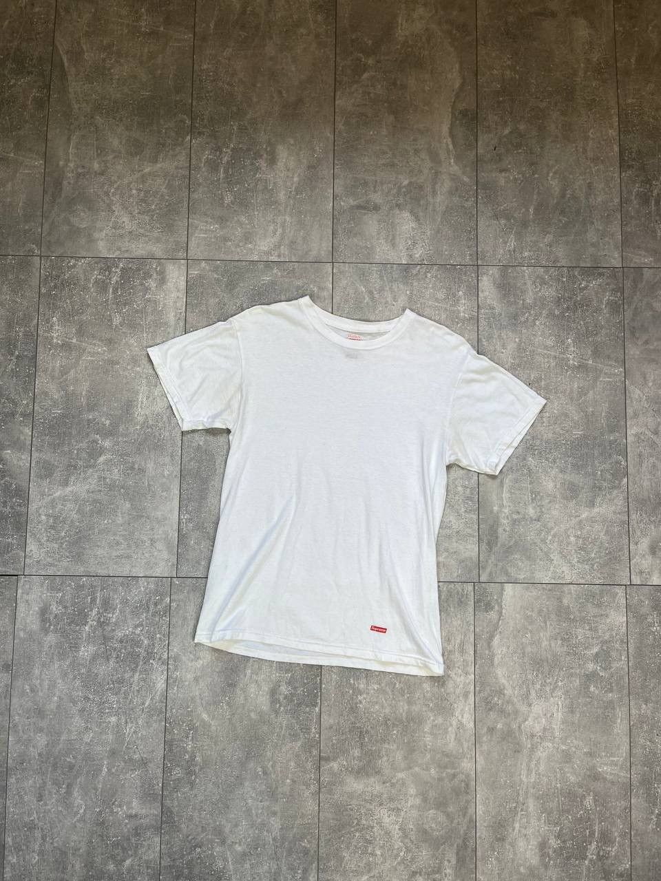Supreme Men’s basic logo Supreme tee | Grailed