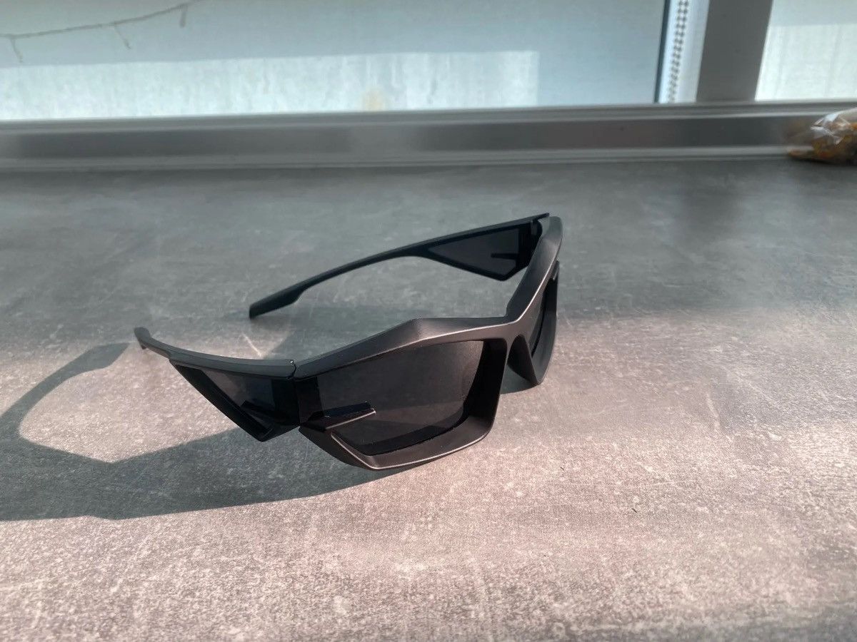 Kurt Cobain Batman Style All Black Sunglasses | Grailed